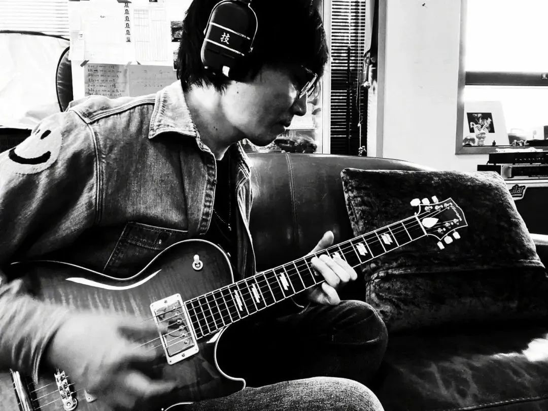 Married Dou Ying, fell in love with Xu Jinglei, betrayed Gao Yuanyuan ...