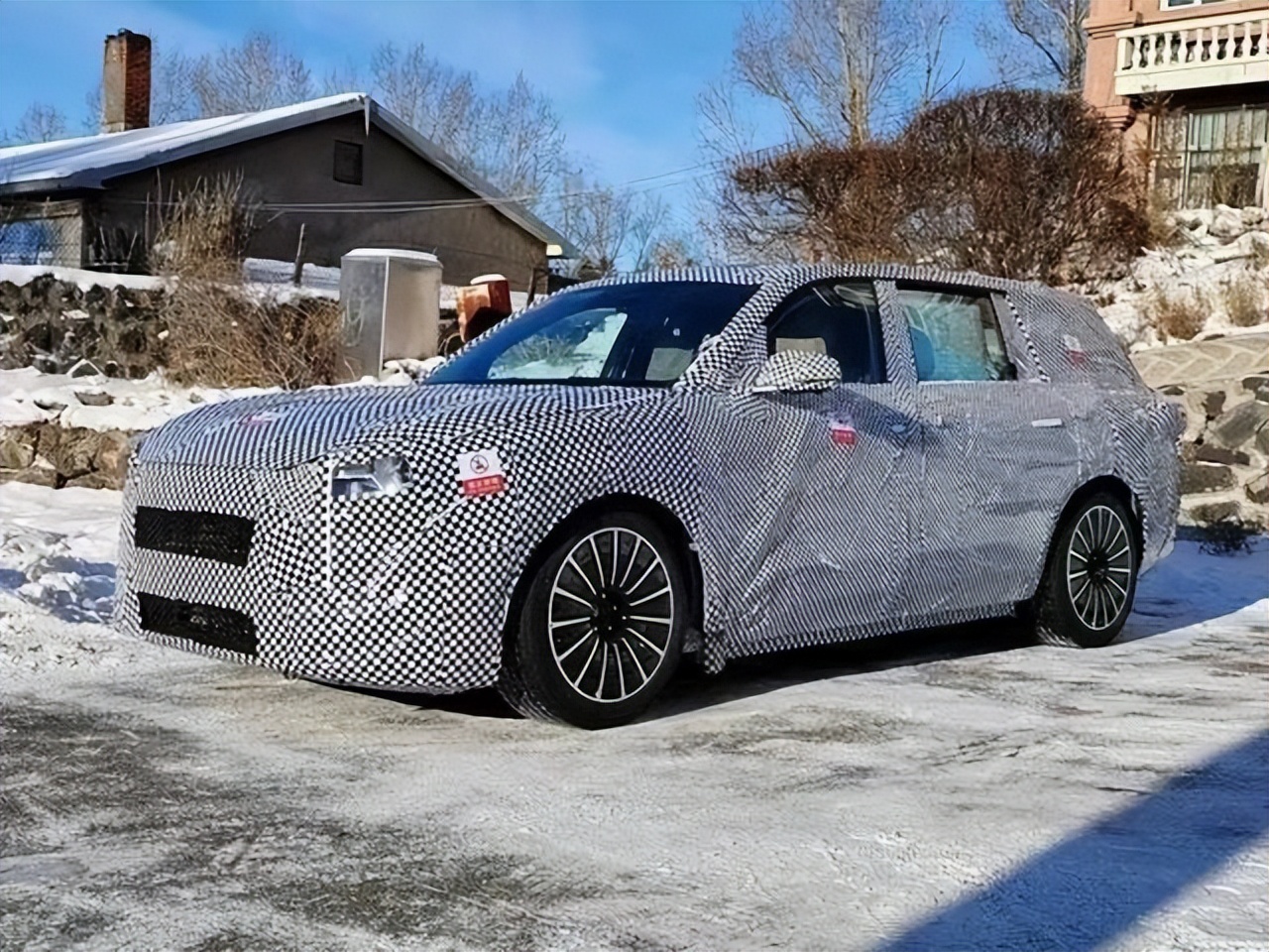 Huawei M9 exposure!Or equipped with Huawei's complete advanced assisted ...