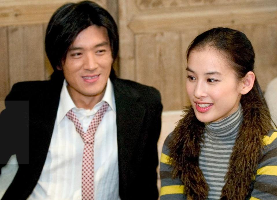 It was revealed that Huang Shengyi and Yang Zi had divorced long ago ...