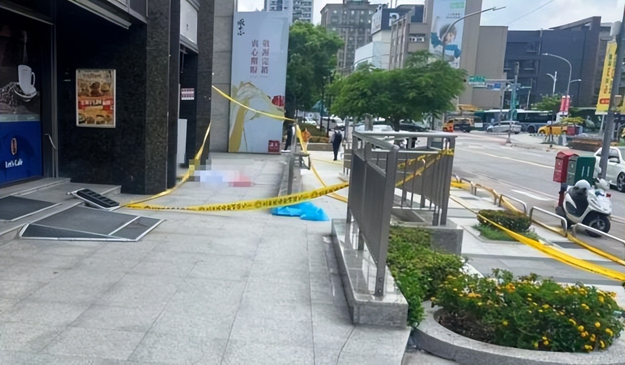 40-year-old famous artist Ai Cheng fell to his death, his wife did not ...