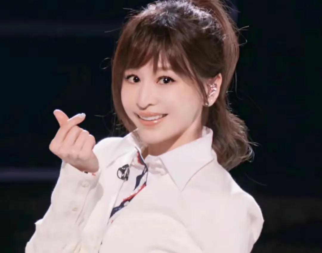 Cyndi Wang is suspected of breaking up with her rich second-generation boyfriend. The new song ...