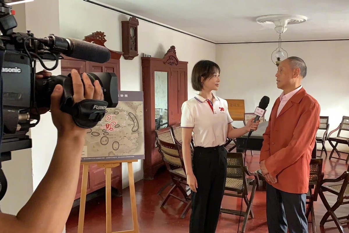 Hu Die: Married to 44-year-old director Lu Chuan at the age of 32 ...