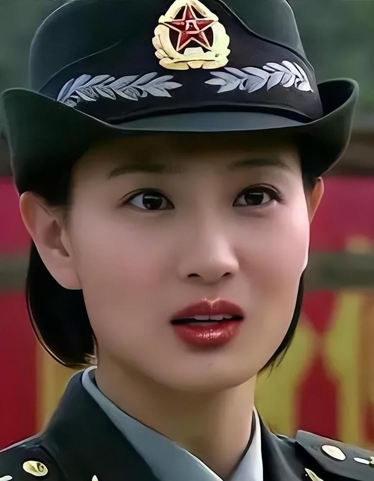 Hou Mengsha became popular because of the military drama, her partner Wu Jing became popular ...
