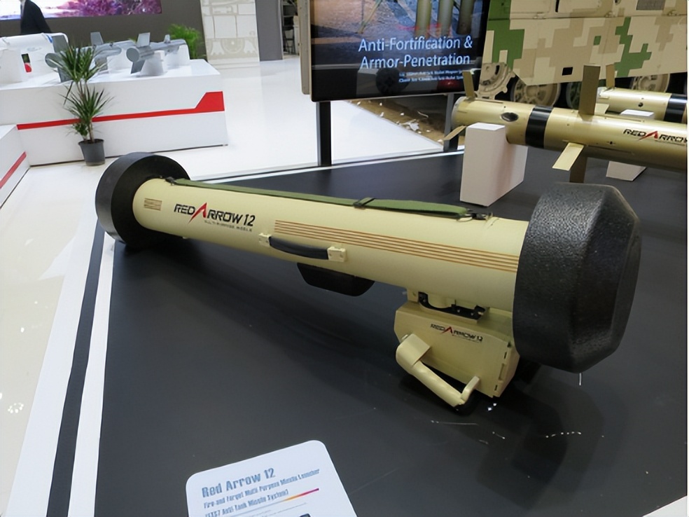 Chinese version of "Javelin", Hongjian-12 anti-tank missile, another ...