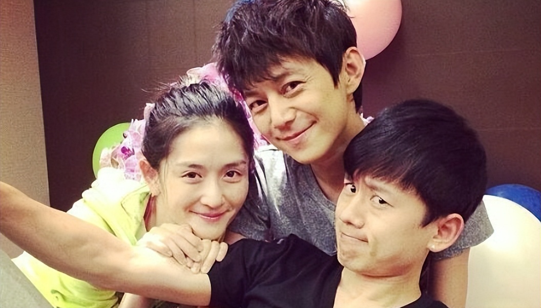 He Jiong's wife finally showed up? Accompanied by running for more than ...