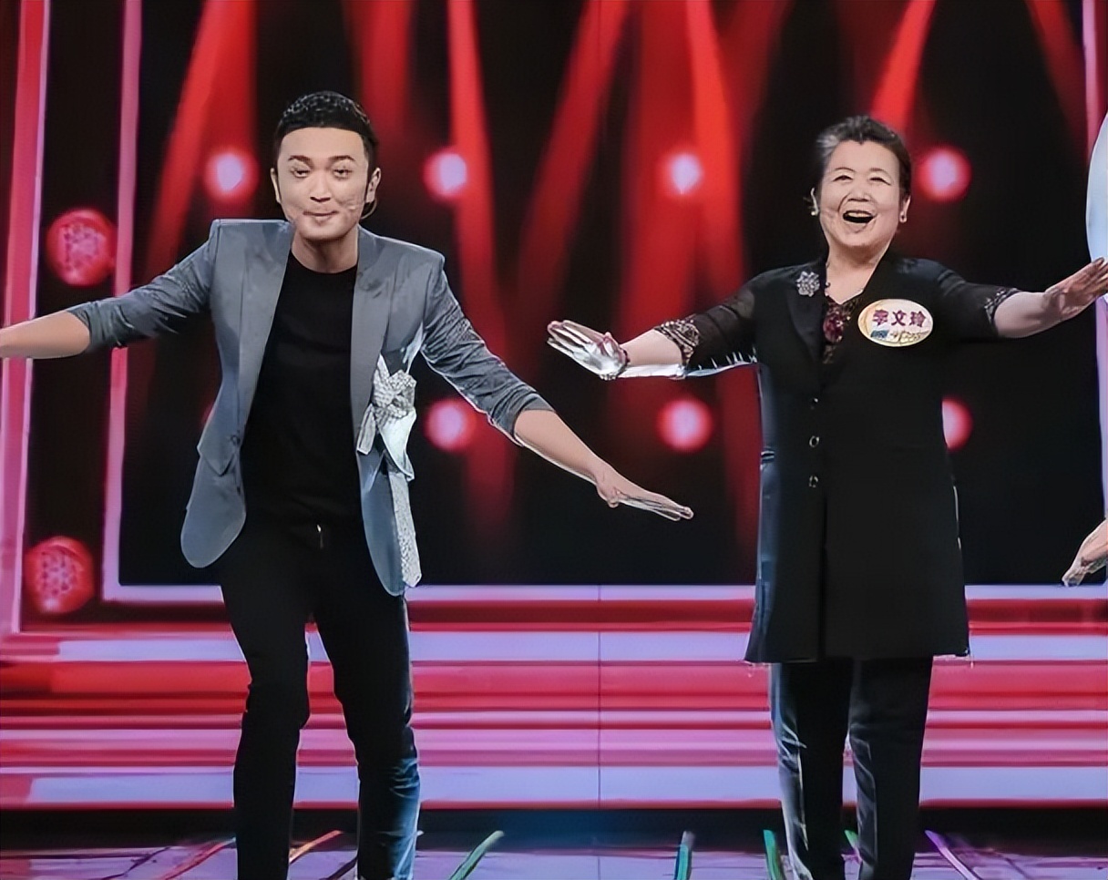 Li Wenling: I have been in love with my first love for 53 years. - iNEWS