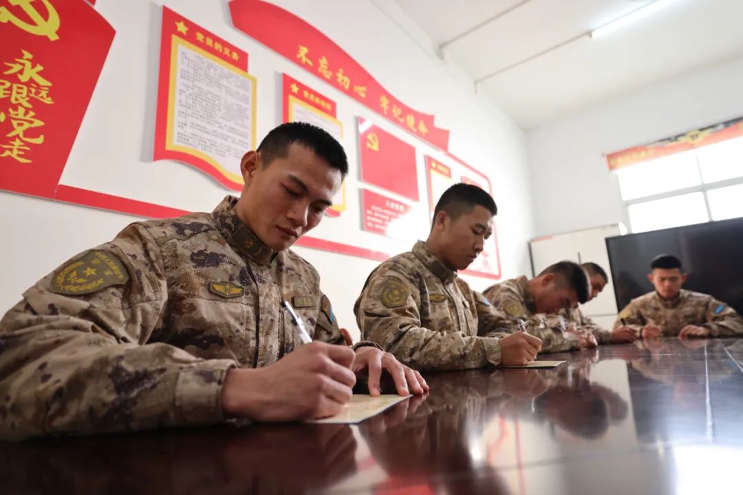 After 70 years of separation on the battlefield, "Qiu Shaoyun" and ...