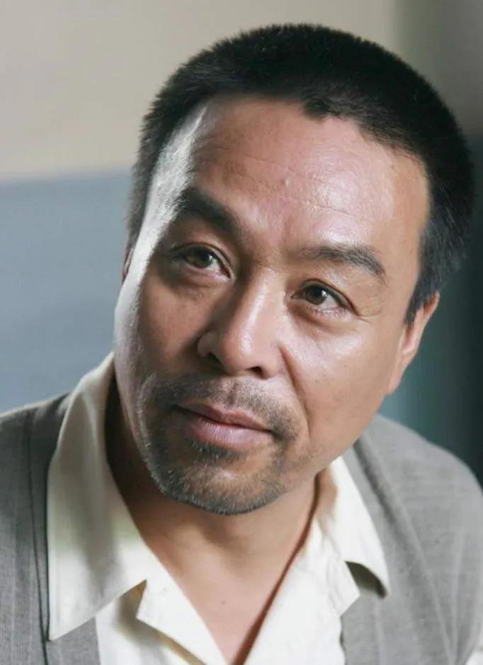 Actor Chu Zhibo: Married his first love Zhang Shaoying, separated from ...