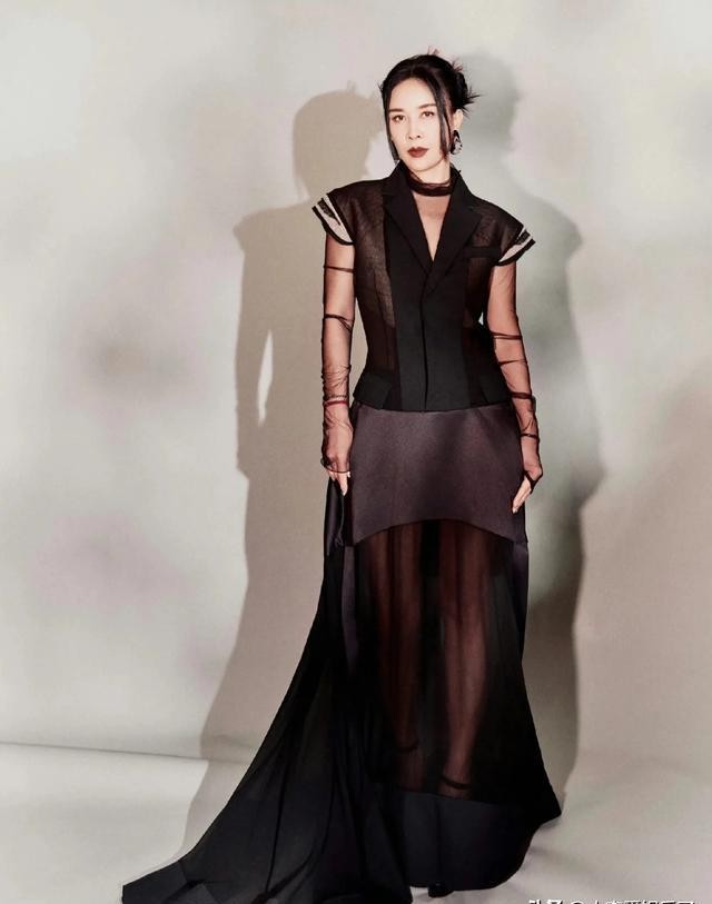 The guests of the next singer are very strong, all of them are talented ...