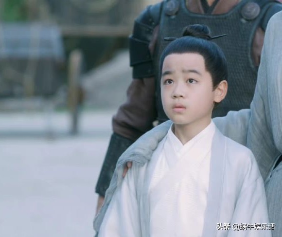 Roll up tall!Born in the same month in the same year, Xiao Xiaozhi is ...