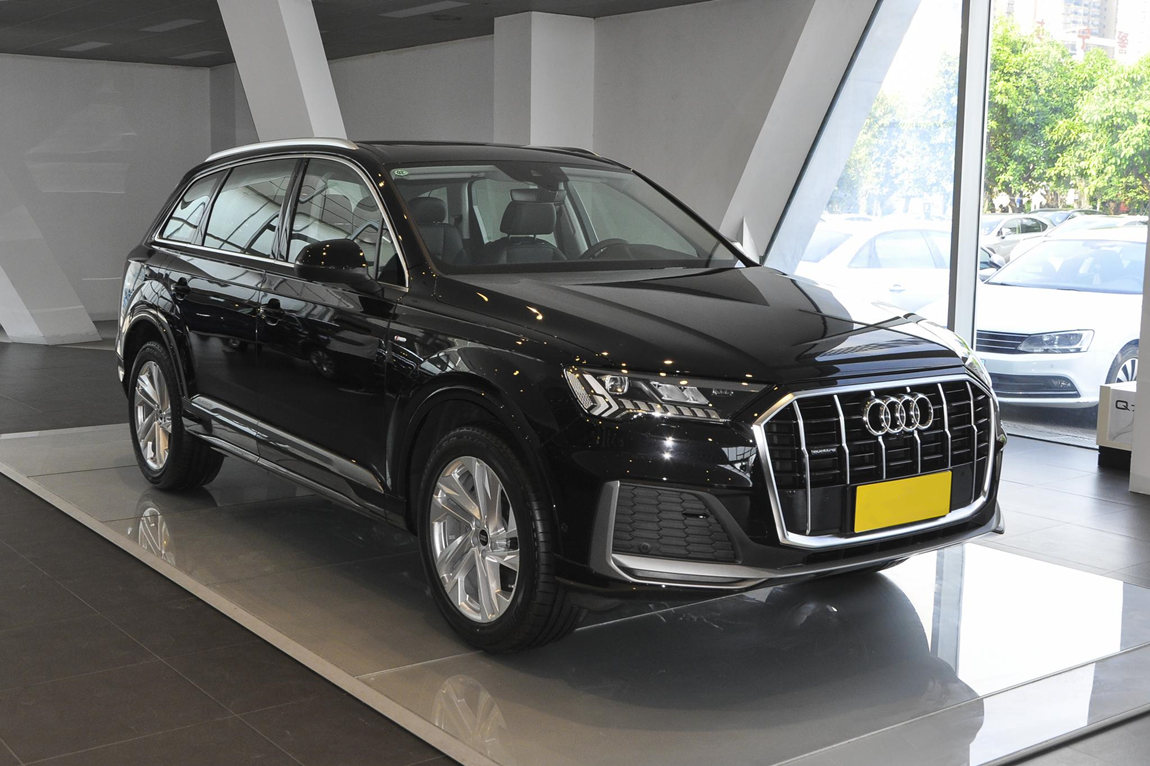 Q7 45TFSI sports type: 2.0T fully imported Audi, four-wheel drive + 245 ...
