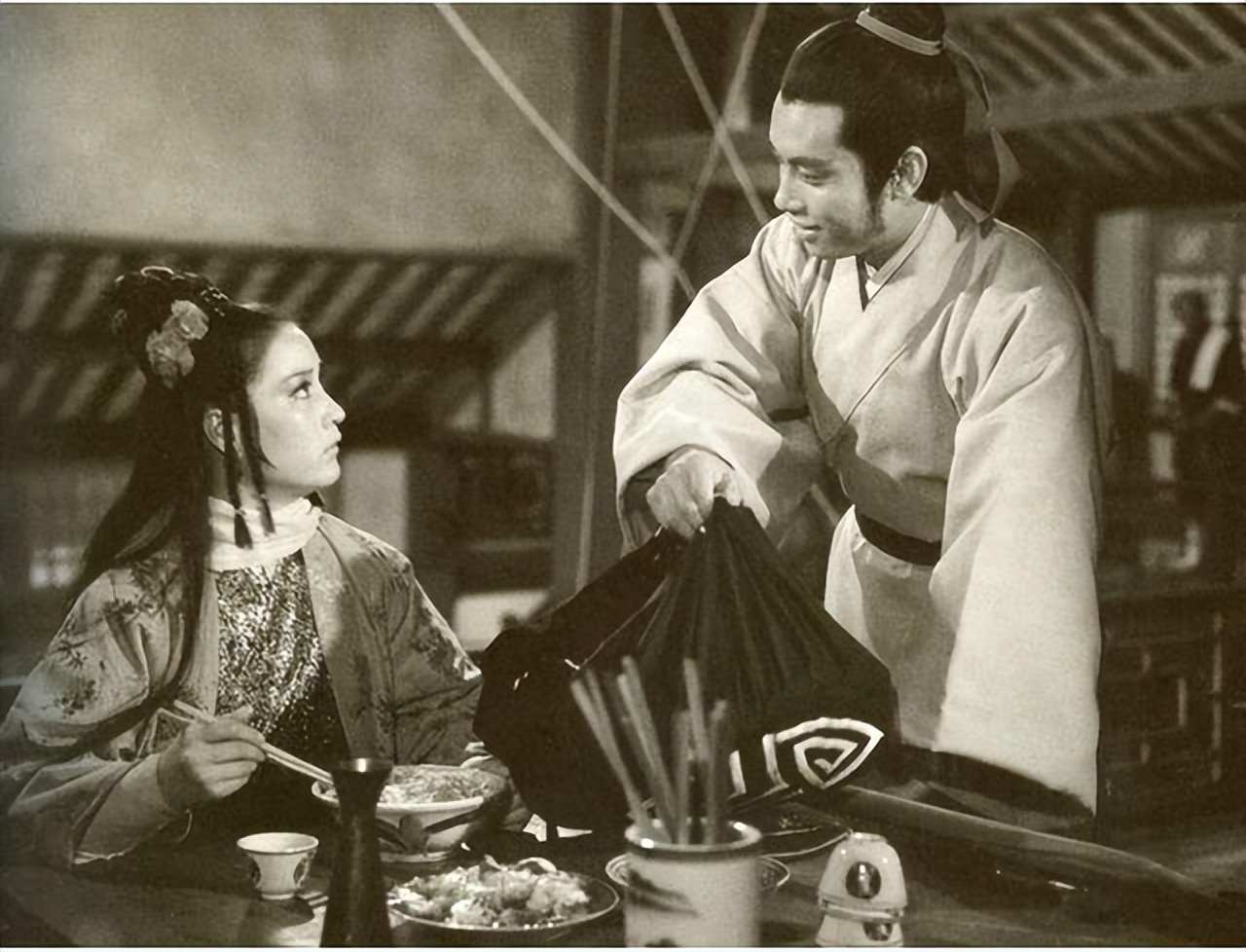A generation of gentleman actor Yue Hua, 4 love affairs and 2 marriages ...