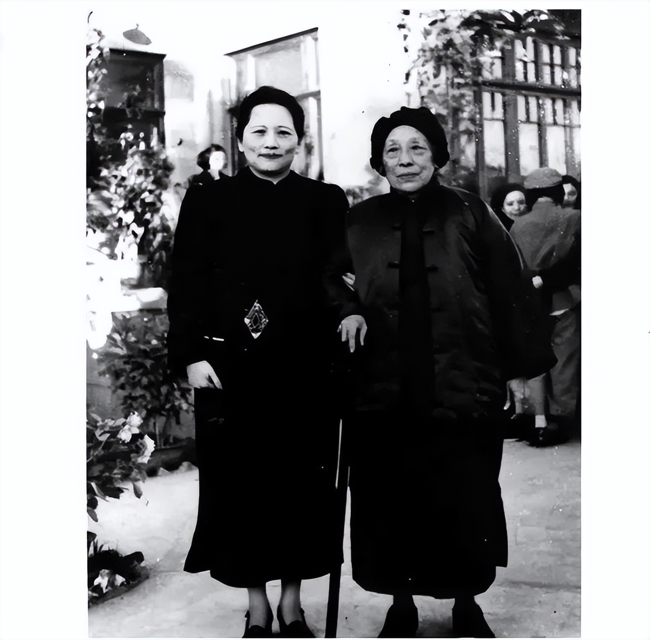 He Xiangning - iNEWS