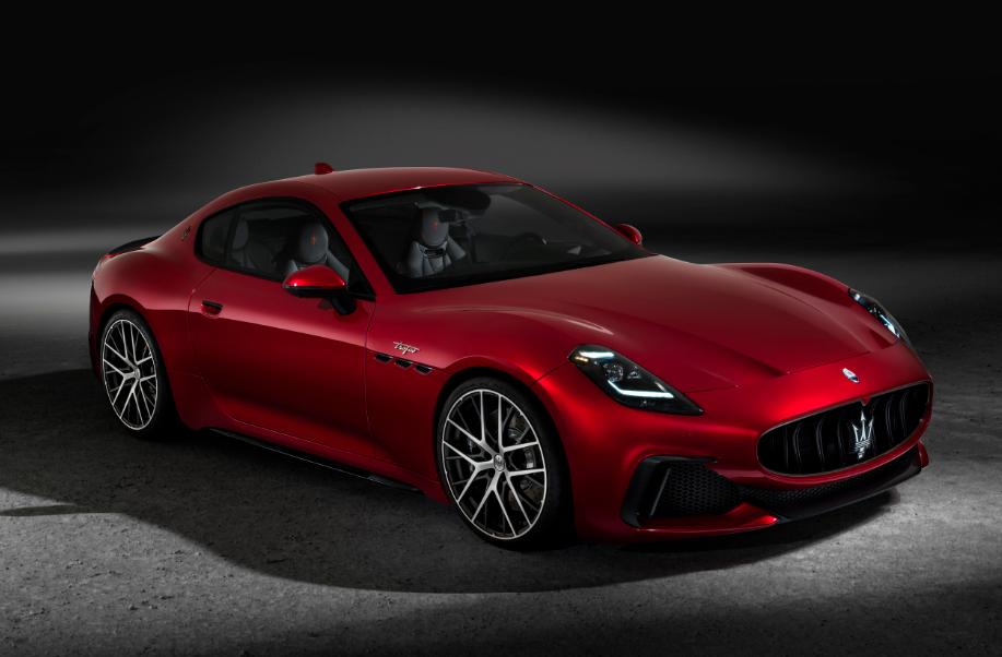 靜態評測瑪莎拉蒂GT，時隔三年重新回歸，呈現意式頂級豪華 - 頭條匯