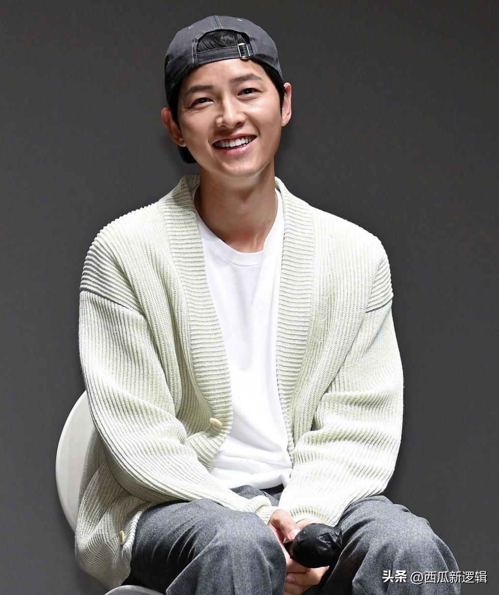 Song Zhongji officially announced his marriage registration with his ...