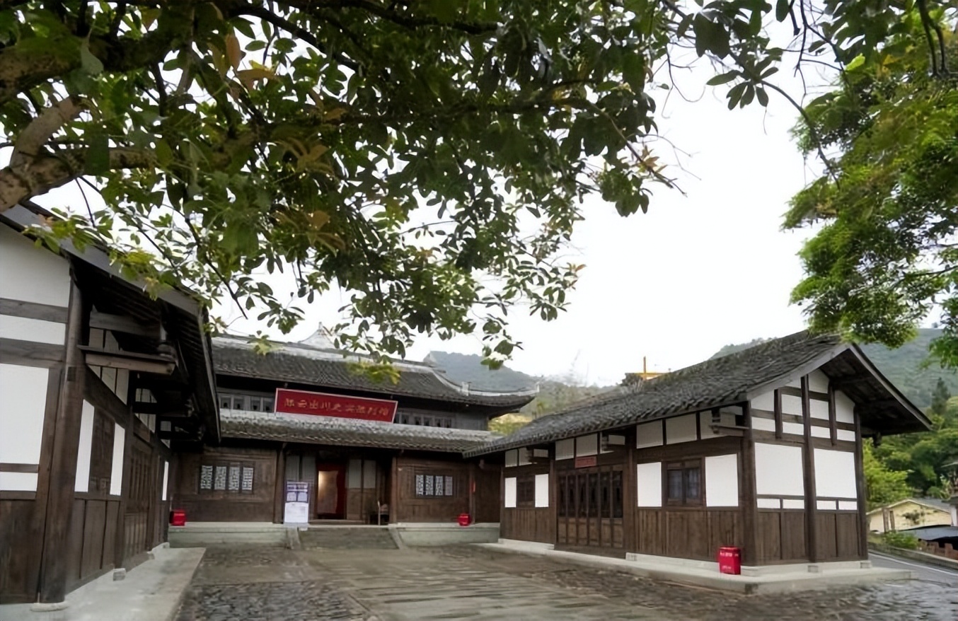 Why did Chen Yun come out of Sichuan to make a big contribution? Just ...