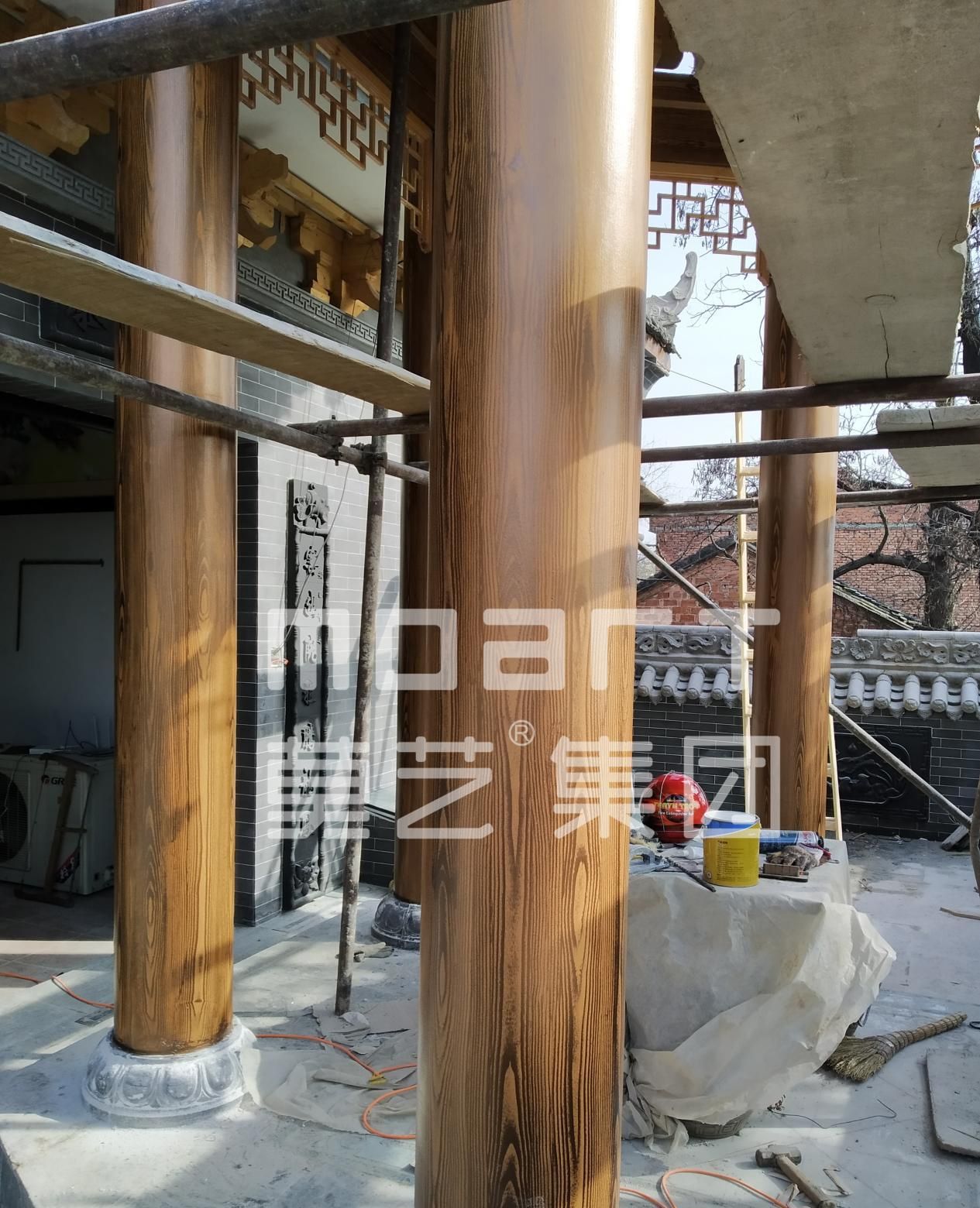 How to apply wood grain paint on cement columns?What are the ...