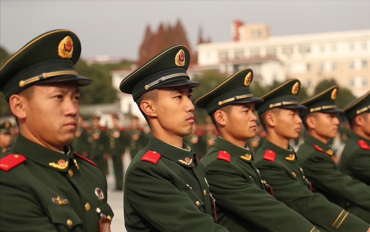 What's the difference between a private advance sergeant and a private ...