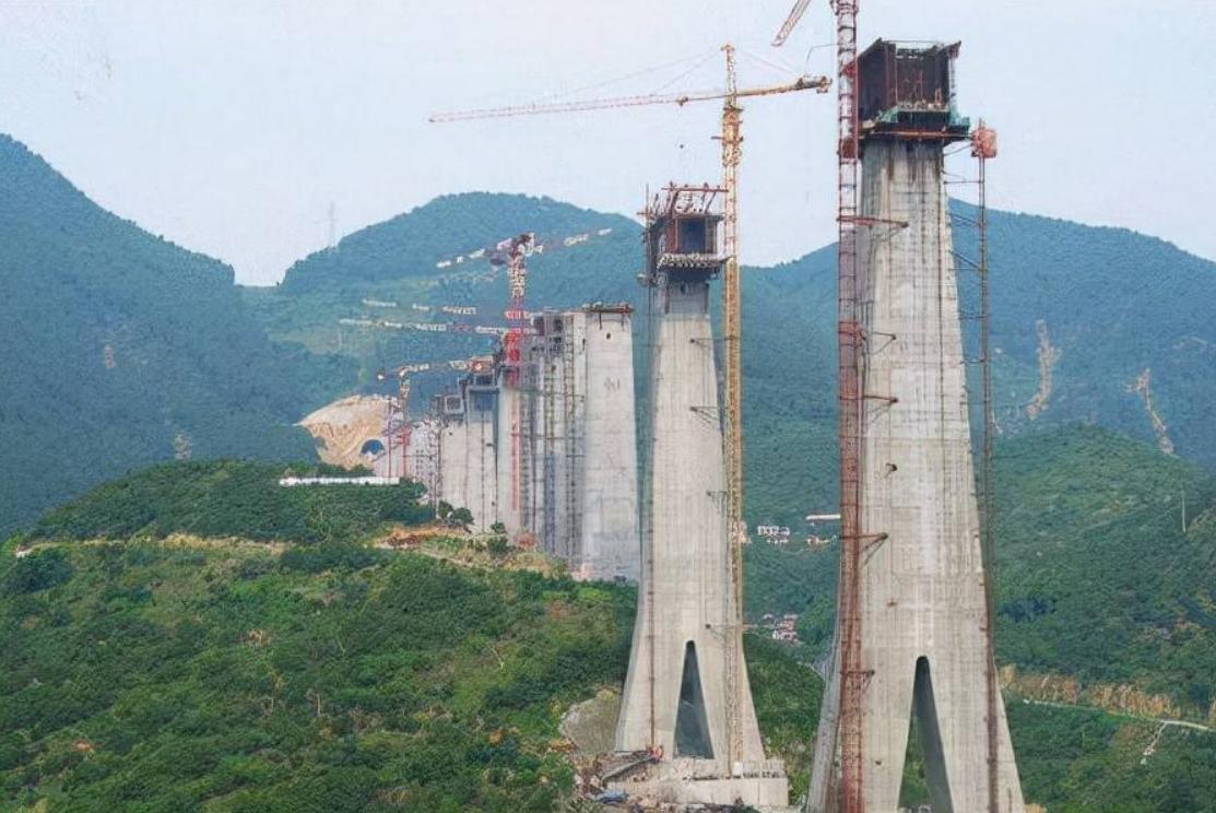 What is the real infrastructure strength of India?The tallest railway ...