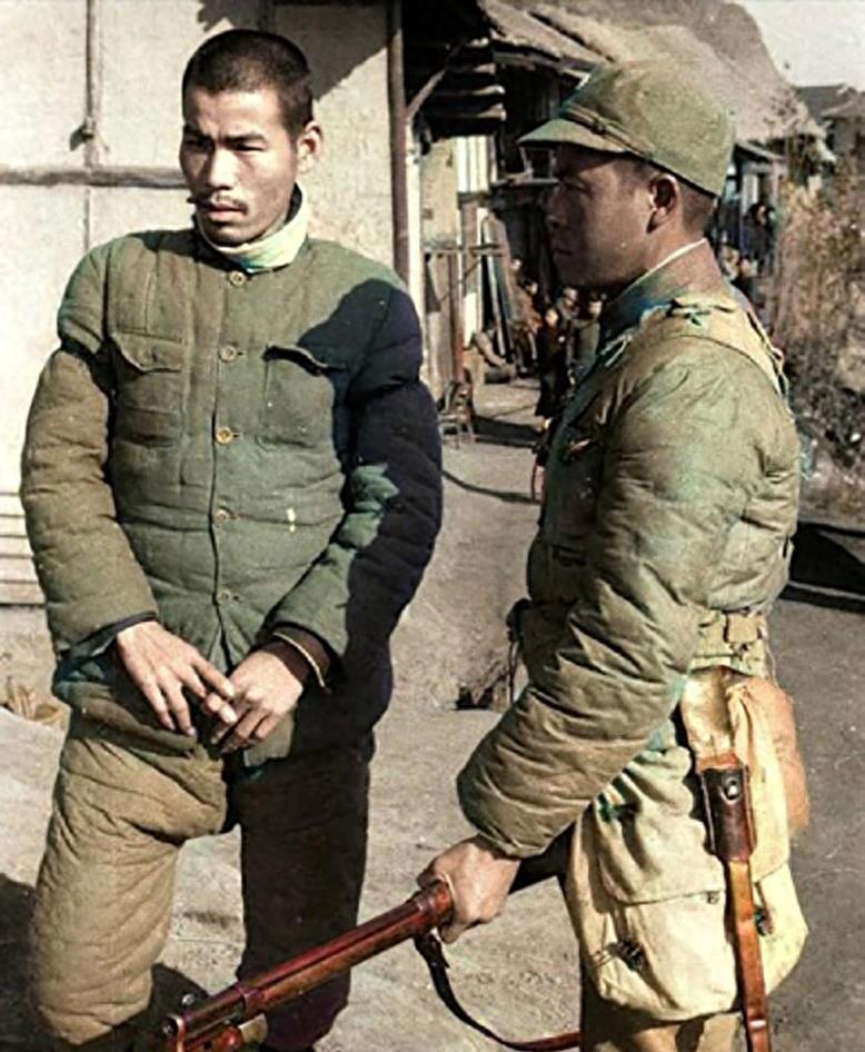 Colored old photos of captured Japanese soldiers during the Changde ...