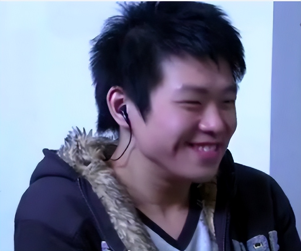 "Specializing in" sibling love - Wei Daxun, who was born in a wealthy ...