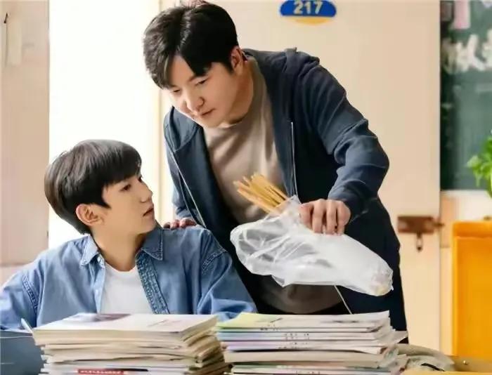 Why is the "rogue" teacher played by Guo Jingfei so popular? - iMedia