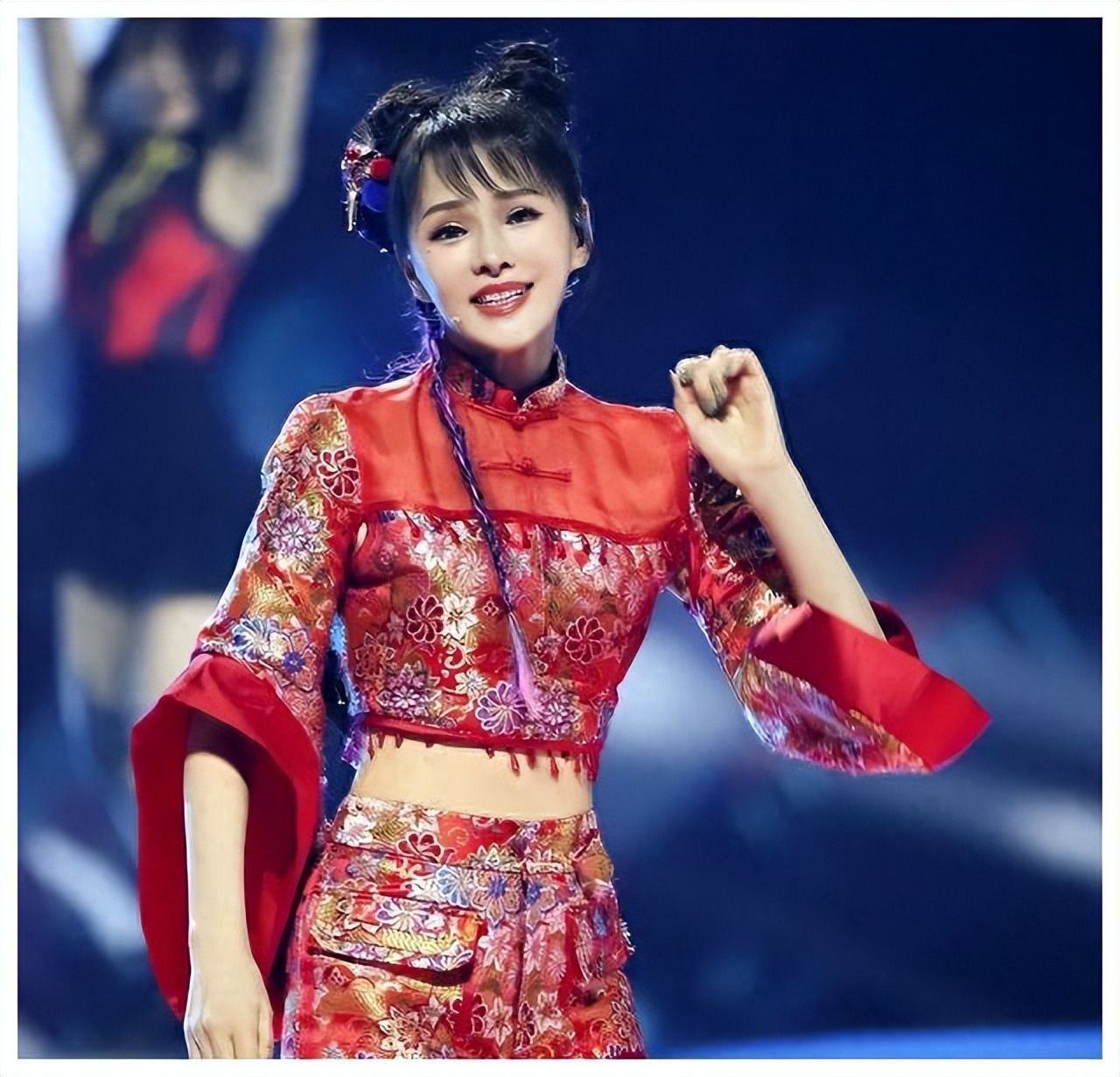 The "ageless goddesses" are all fake. In the pictures, their faces are ...