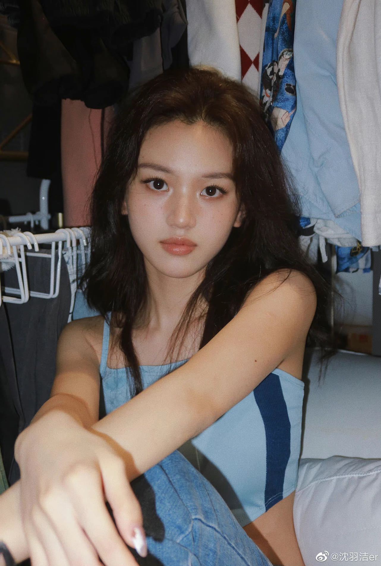 Shen Yujie's tube top dress at the North Film Festival is so beautiful, and her new performance ...