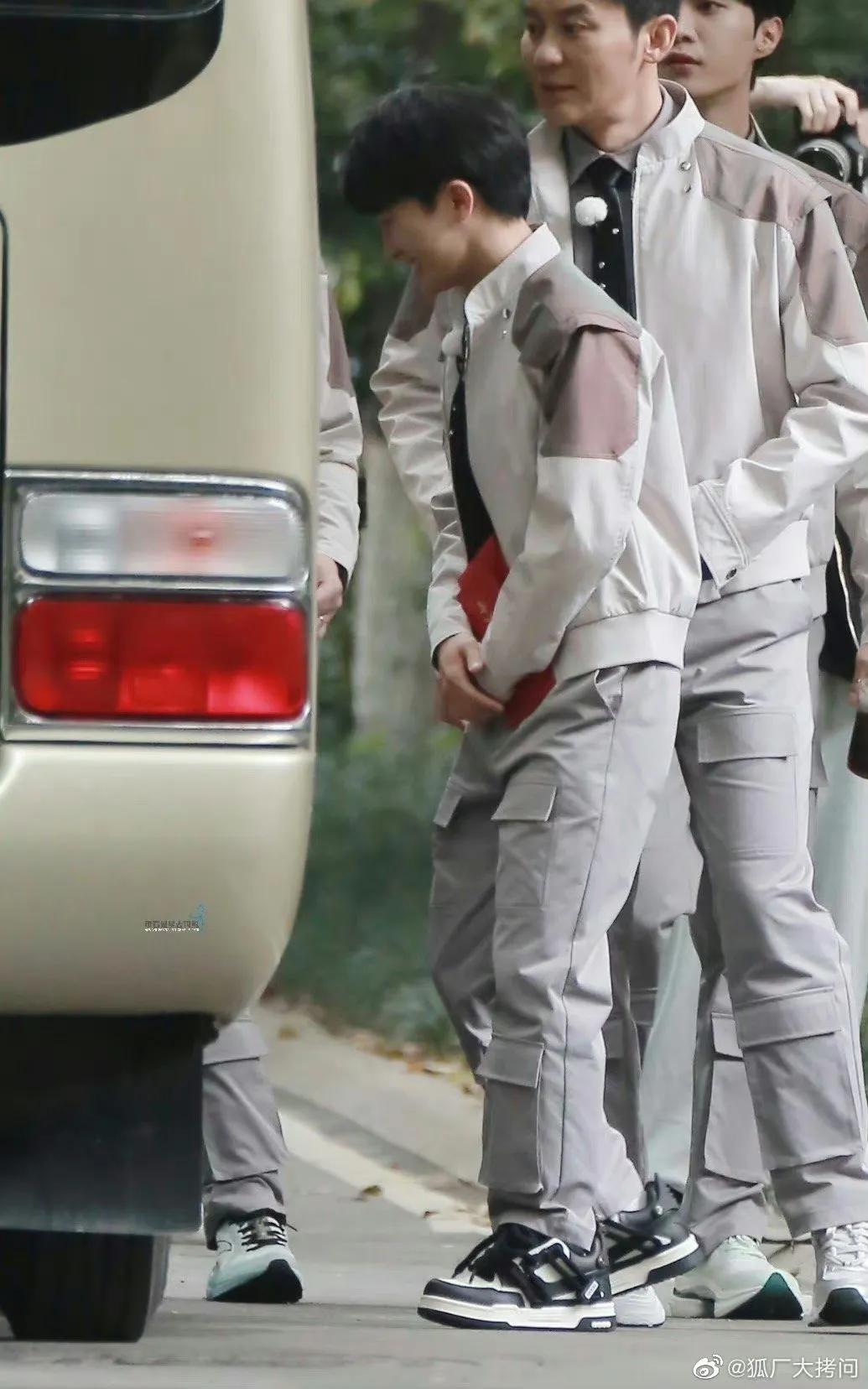 Let's run and start the recording, Su Xing actually took on the big job ...