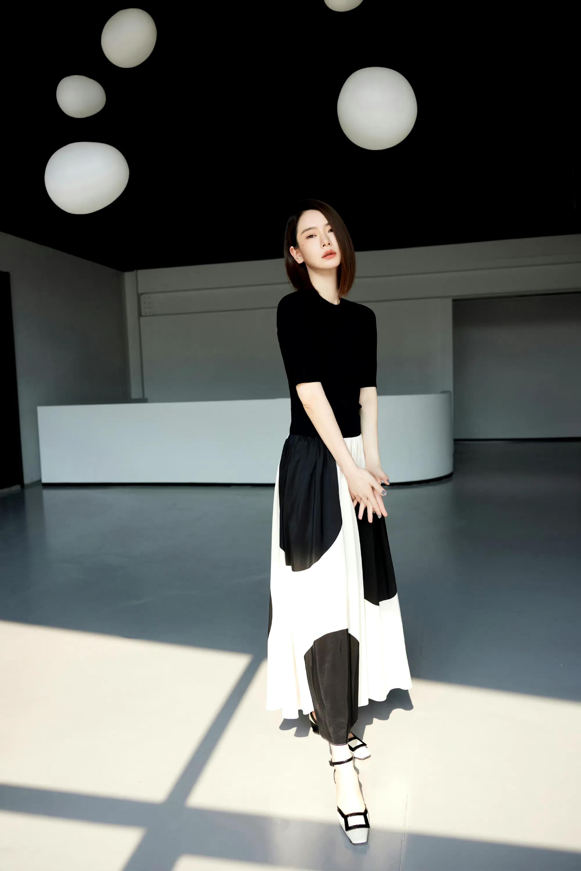 Elegant and generous - Qi Wei - iNEWS