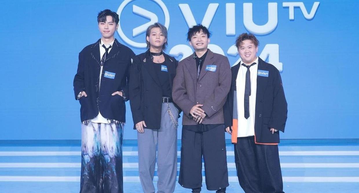 TVB singer Yan Mingxi was invited to take a photo with members of the ...