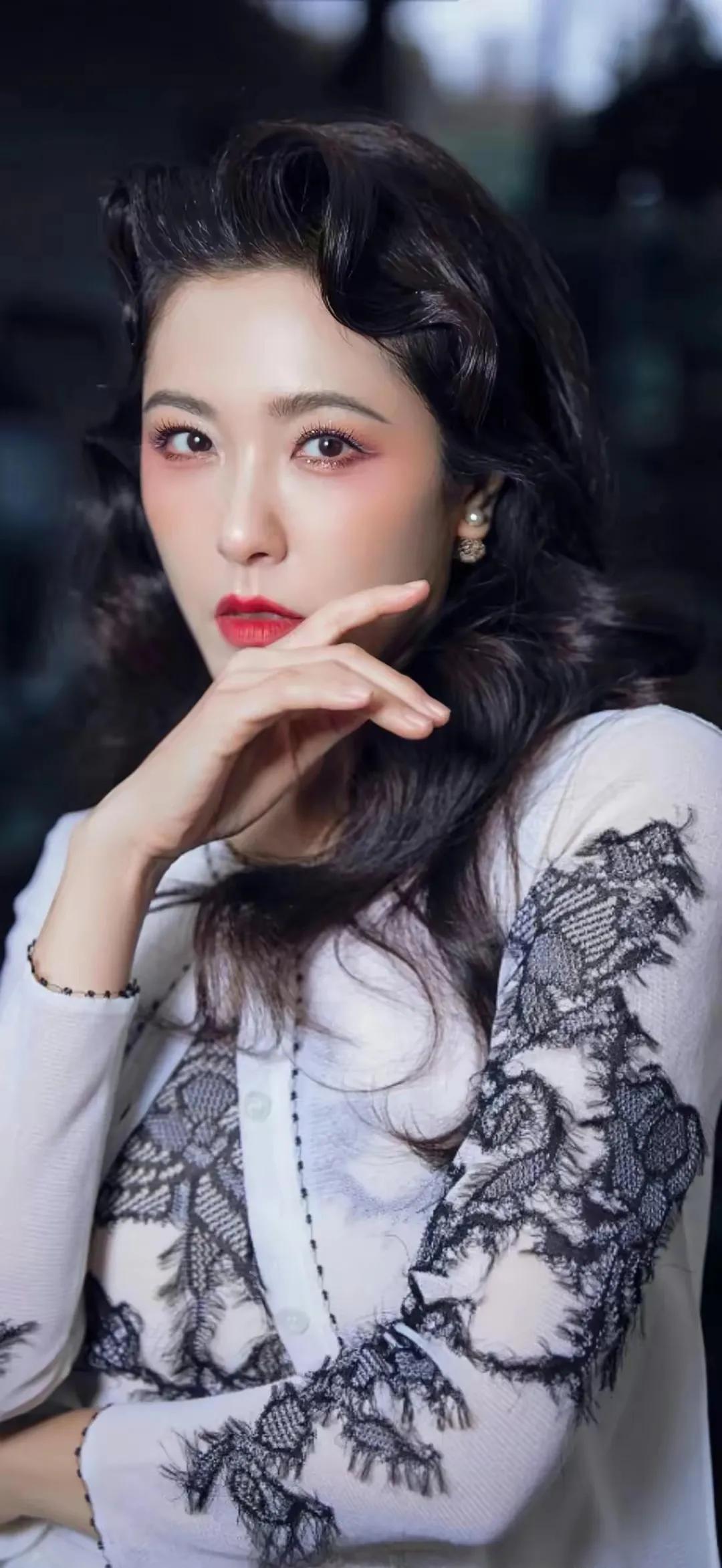 Zeng Li's stunning beauty picture nine - iNEWS