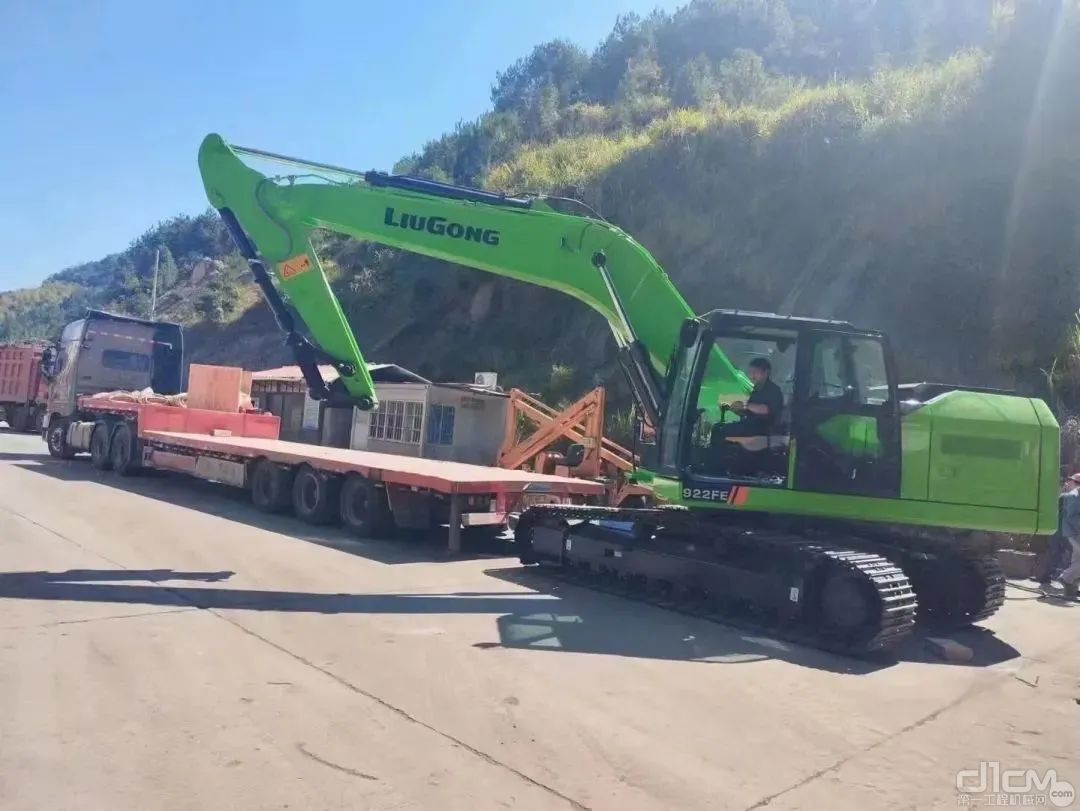 The 24-hour "money grabbing weapon", Liugong 922FE electric towed ...