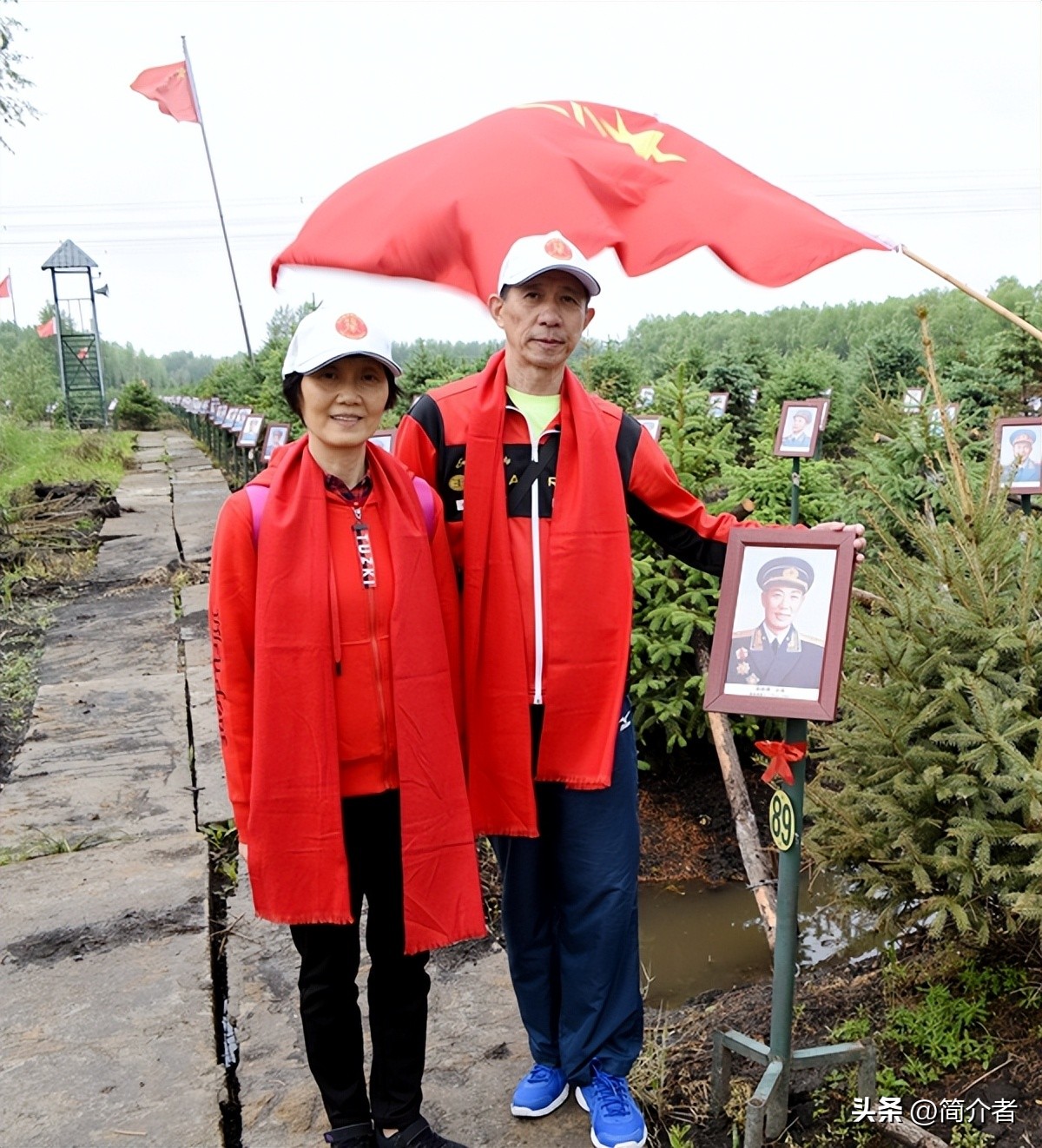 Zhou Zesheng, former Political Commissar of the Logistics Department of ...