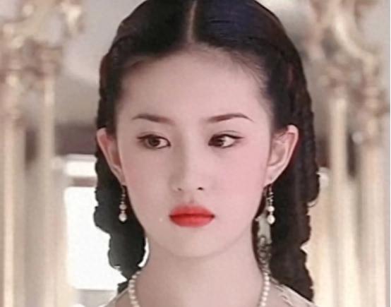 "Photogenic faces" are so popular. The real person is dark, thin and ...