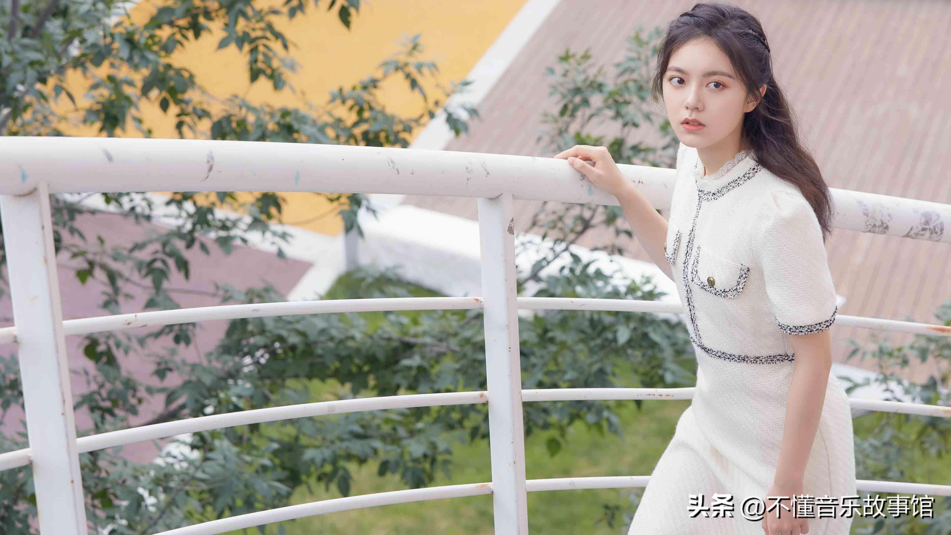 China's top ten most beautiful child stars - iNEWS