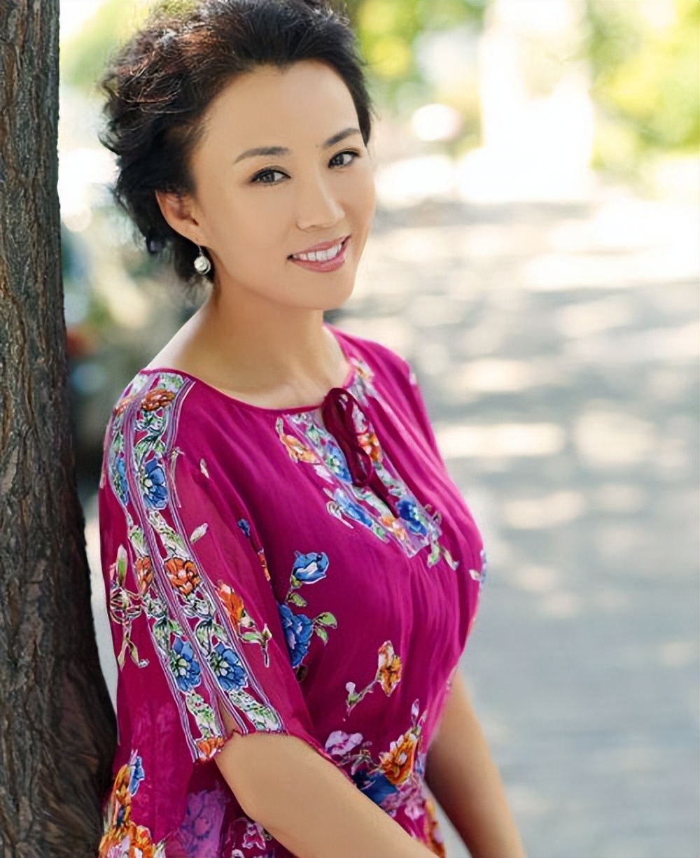 Ma Li is eleven years older than her husband, and she was spoiled as a ...