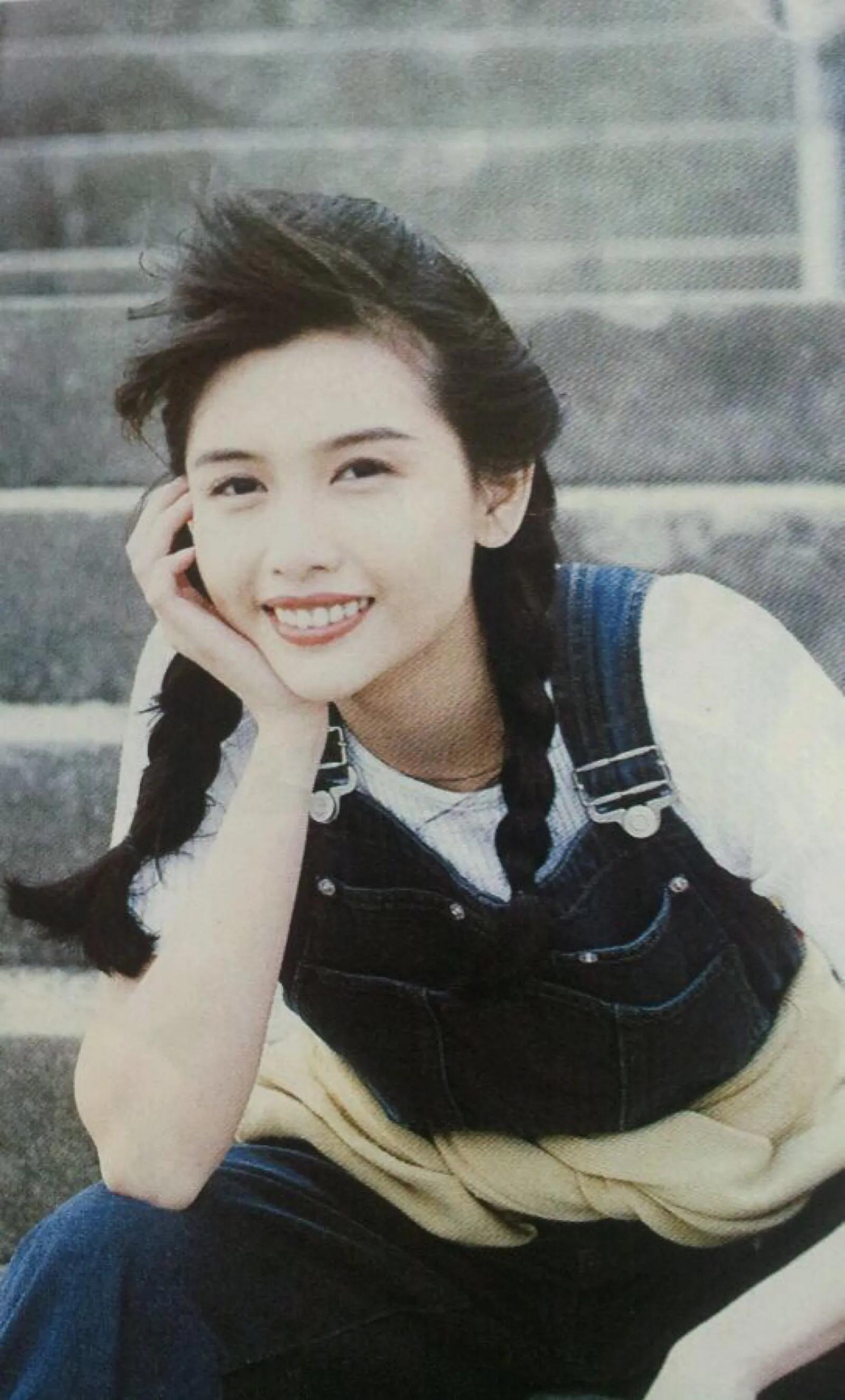 Qiu Shuzhen: The Extraordinary Road from Actor to Superstar - iNEWS