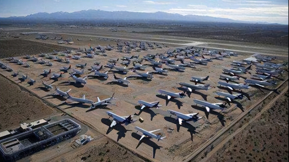 The world's largest aircraft cemetery, with more than 4,400 US military ...