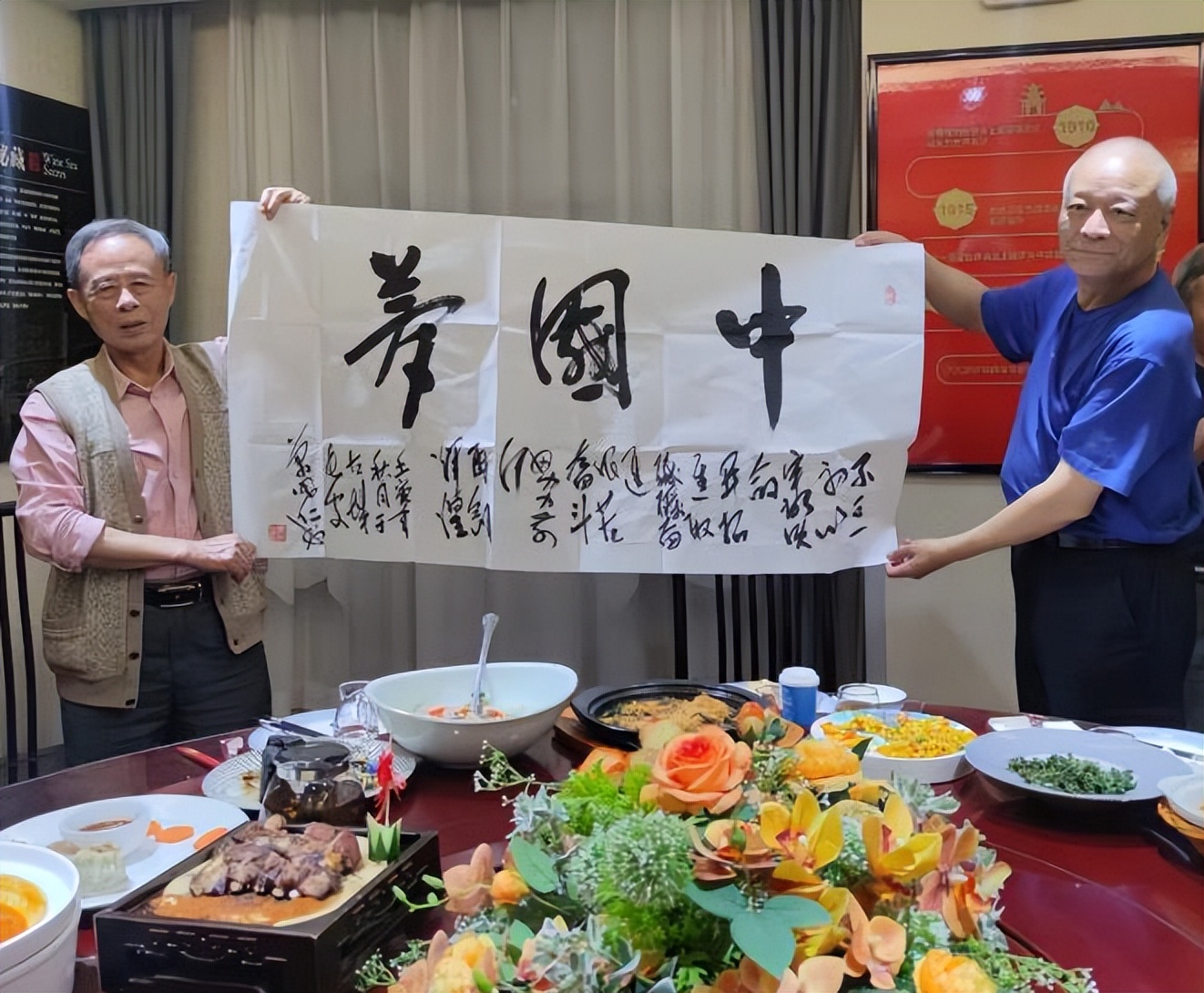 The works of Mr. Zeng Zhaoren, a powerful calligrapher, are popular - iNEWS