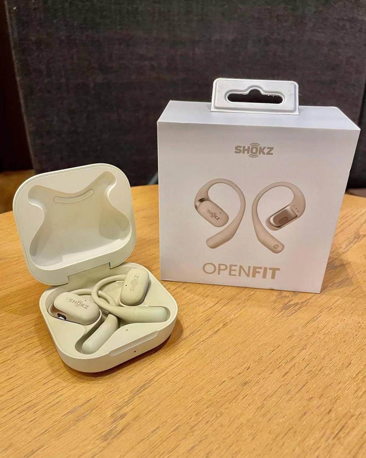 It is worthy of being the leader in headphones! Once you use it, you ...
