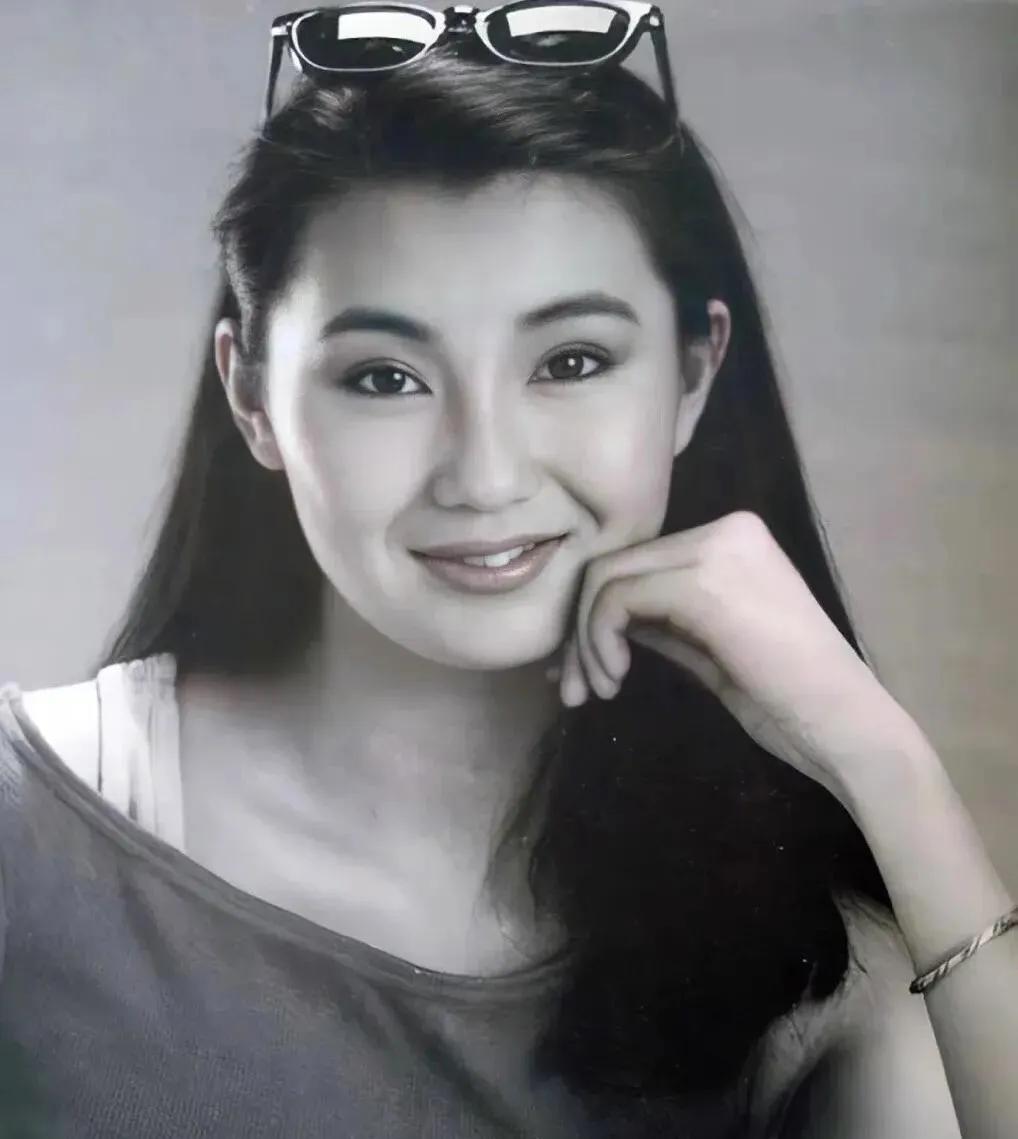 Maggie Cheung has a perfect face, and she is as young as Brigitte Lin ...