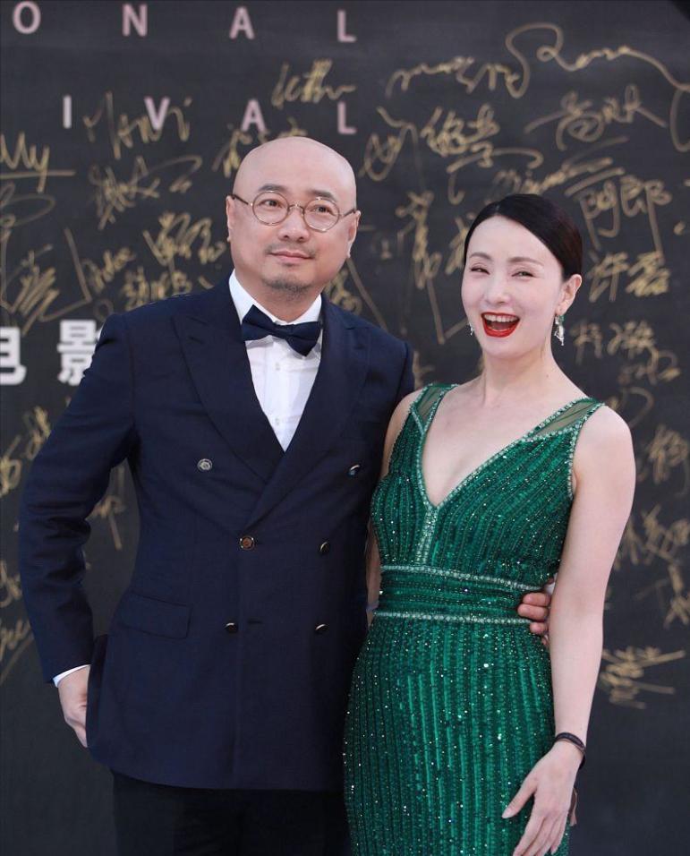 Xu Zheng and Tao Hong "fleeed" abroad with 820 million yuan, but was frozen, and now he is in a ...