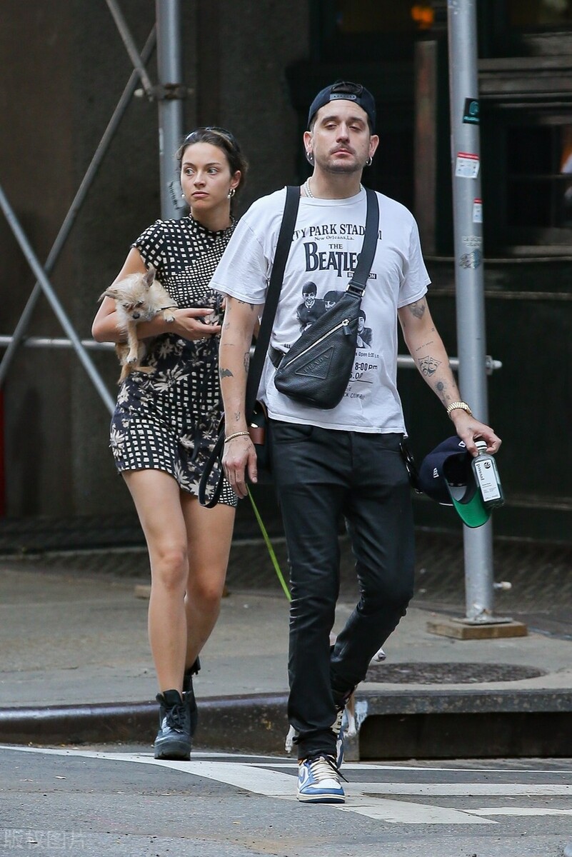 Singer G-Eazy and girlfriend Jenaye Noah appeared on the streets of New ...