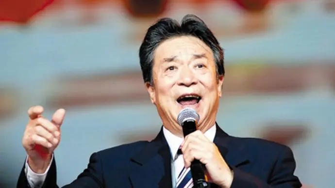 In 1979, Li Guangxi sang "Toast Song", Li Xiannian stood up abruptly ...