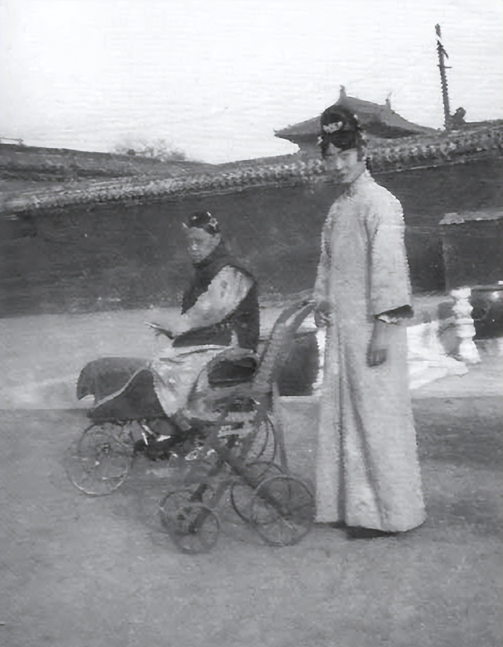 The Last Empress Wanrong: After her tragic death in prison, her body ...