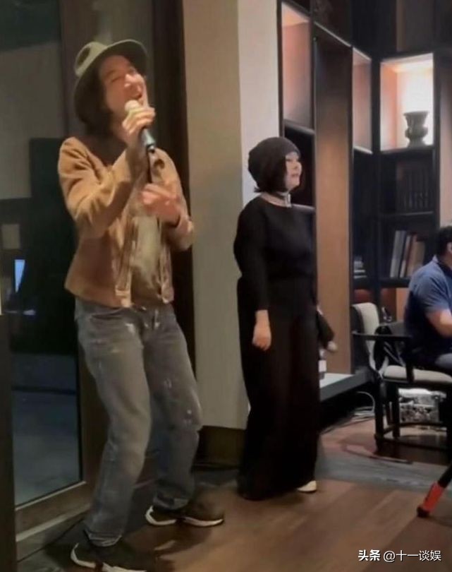Lin Xinru and his wife met with Wang Leehom, Huo Jianhua sang ...