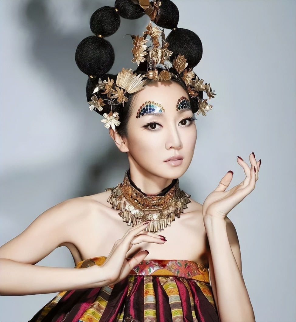 She was "torn by hand" for offending Jin Xing, and Lao Di's reputation ...