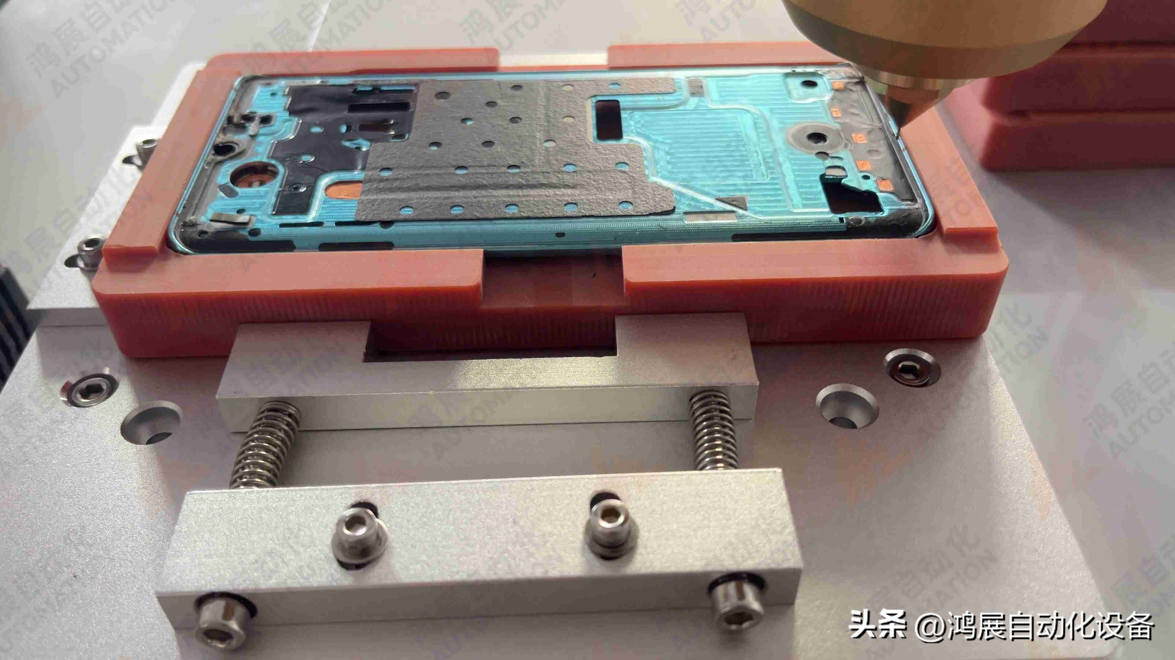 Mobile phone middle frame dispensing process-Hongzhan Automation - iNEWS