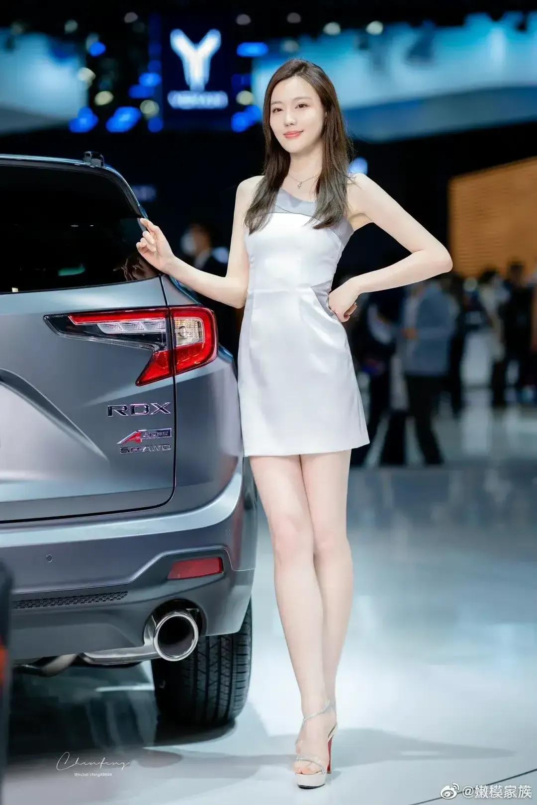 Beautiful car models to share with you - iMedia